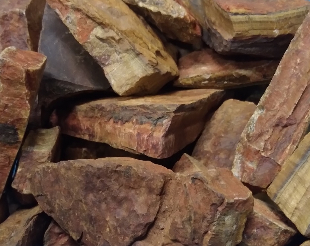 Tiger Eye Yellow Rough Stone - Per kilo - by GEMWORLD online store